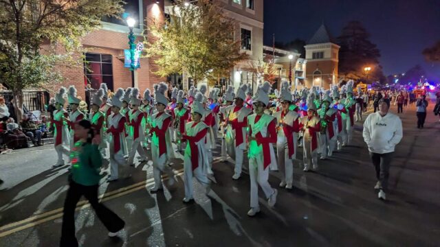 Children’s Electric Christmas Parade – Kiwanis Club of Old Town Clovis